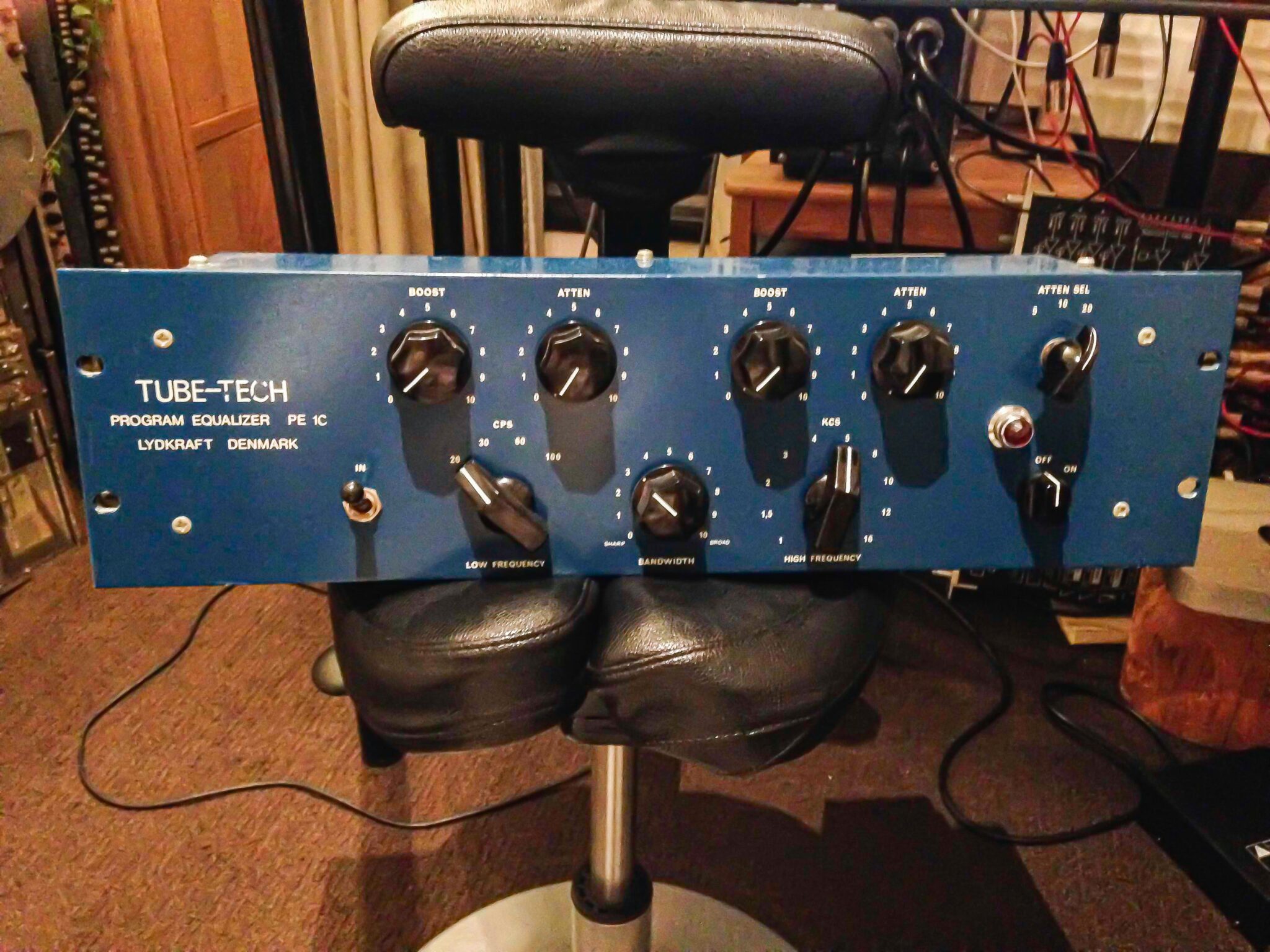 TUBE-TECH PE 1C EQの使用レビュー。クリアで滑らかなパッシブEQ！ | DTM DRIVER!