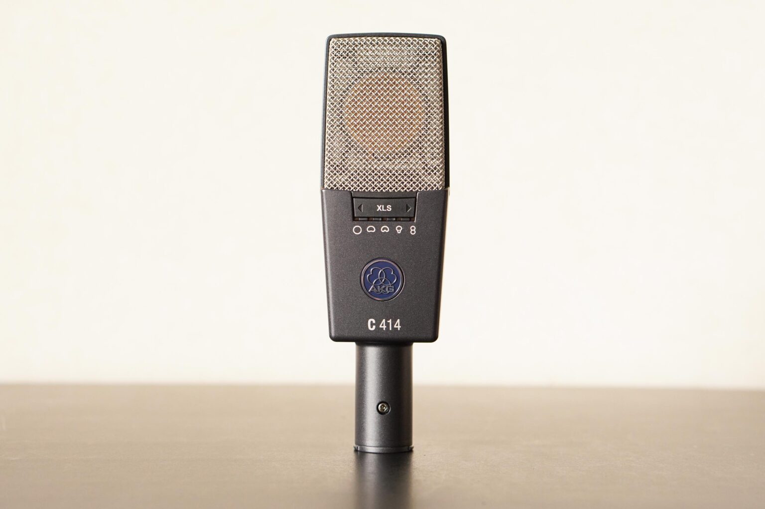 audio technica AT4040 実機レビュー｜3万円台で“クリアな録り音”を買える。DTMで定番のコスパ最強マイク | DTM ...