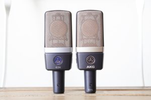AKG C214コンデンサーマイクの使用レビュー！高域がキラッと抜ける音楽的な一本！ | DTM DRIVER!