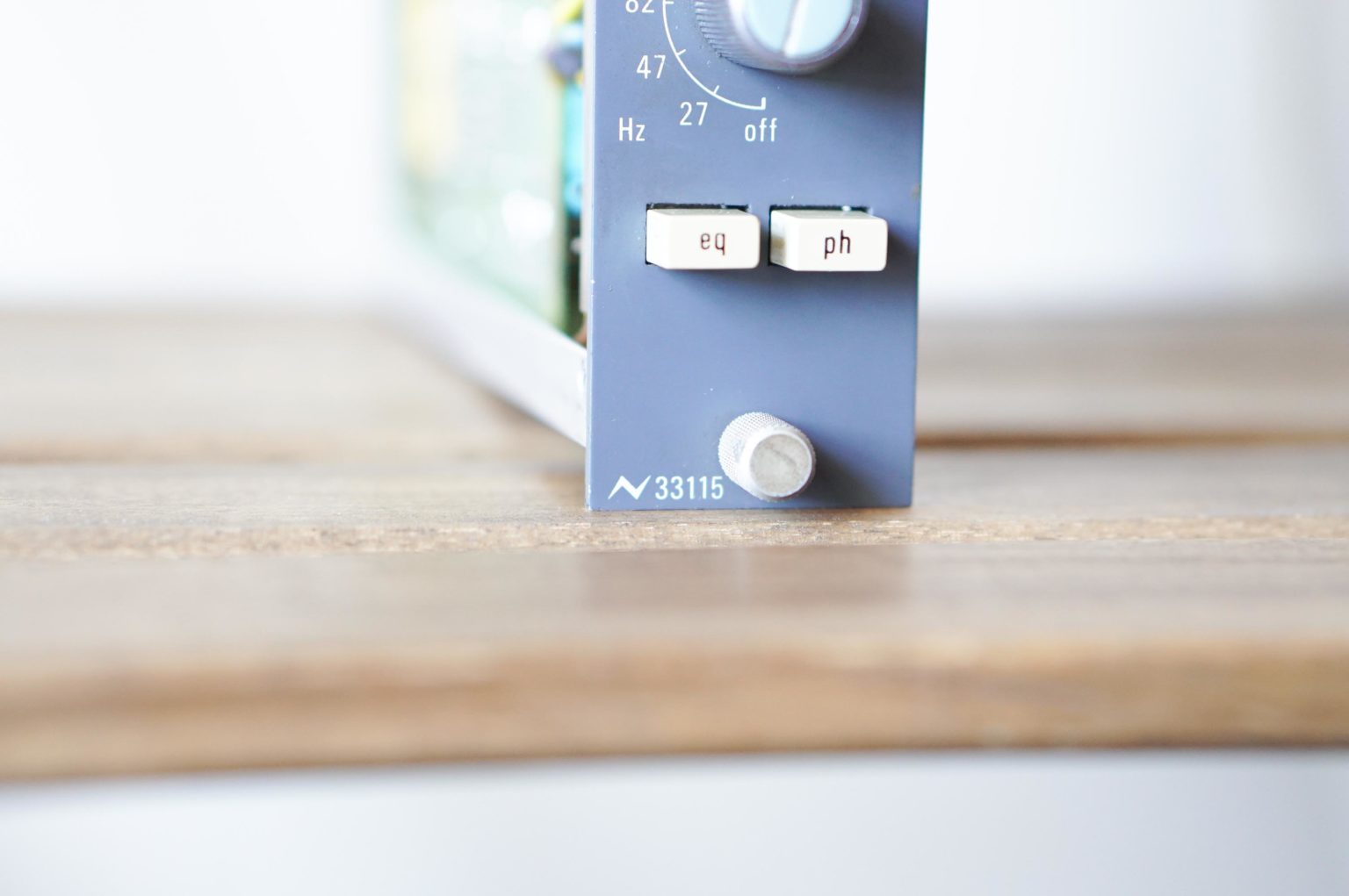 NEVE vs SSL vs API！音はどう違う？実機（アウトボード）で比較してみた！ | DTM DRIVER!