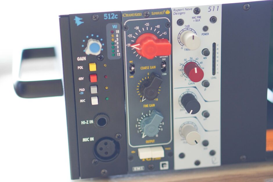 ハード機材は最高！最近DTM制作で使ったアウトボードの感想まとめ API NEVE SSL | DTM DRIVER!