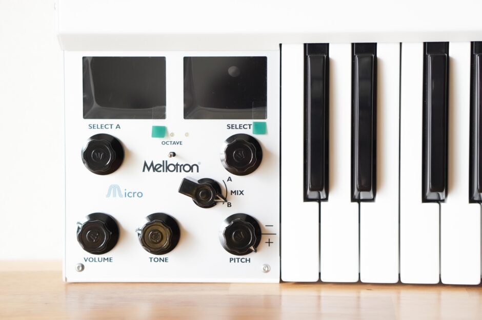 Mellotron microのレビュー！伝説の音をコンパクトな筐体で味わう贅沢 | DTM DRIVER!
