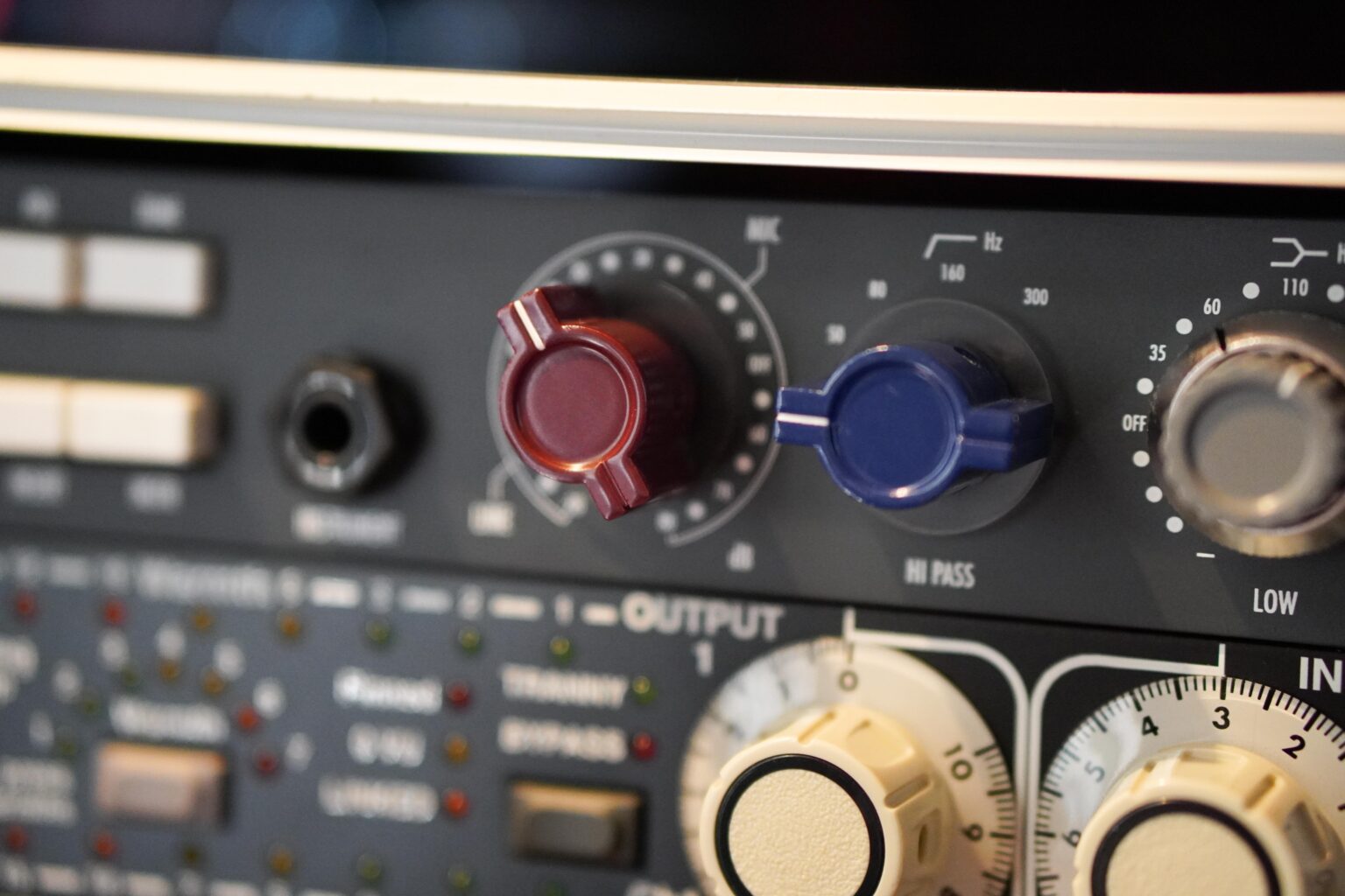 Old NeveとNeveコピーの音はどう違う？33115 vs WA73EQで実験！ | DTM DRIVER!