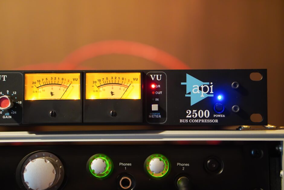 DTMのバス（BUS）とは？センドリターン？AUX？ミックスの必須テクについて | DTM DRIVER!