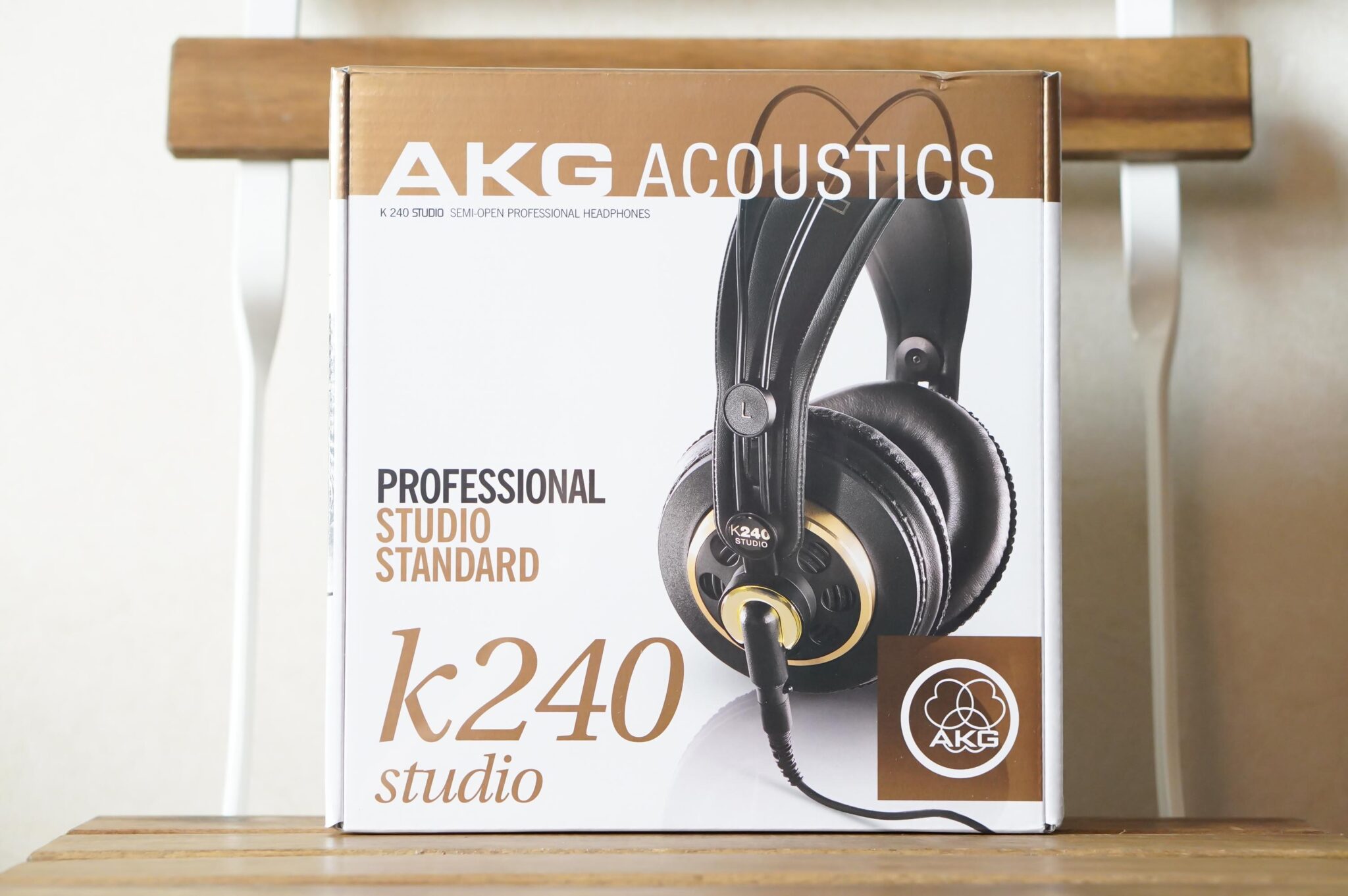 AKG K240 Studioモニターヘッドフォンのレビュー！k240 mk2との違いはどこ？DTM定番ヘッドフォン | DTM DRIVER!
